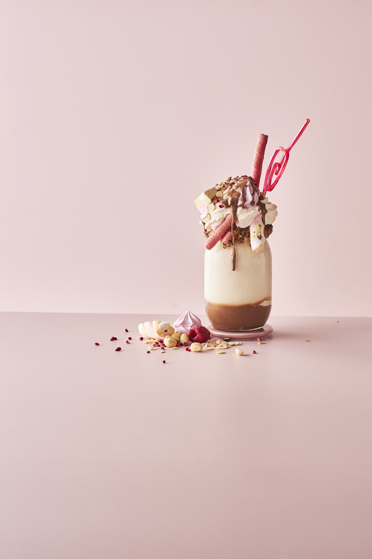 Recept på freakshake med nougatsås | Odense Marcipan