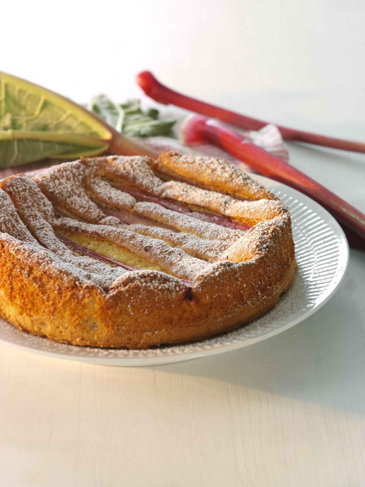 Rabarberkaka med mandelmassa - Recept | Odense Marcipan