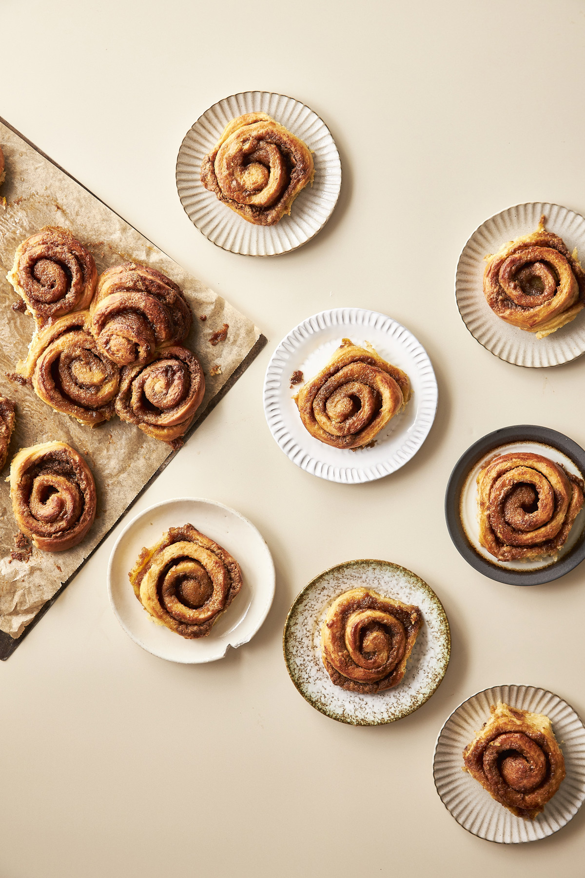 Bullar med farinsocker, mandelmassa och nougat | Odense Marcipan