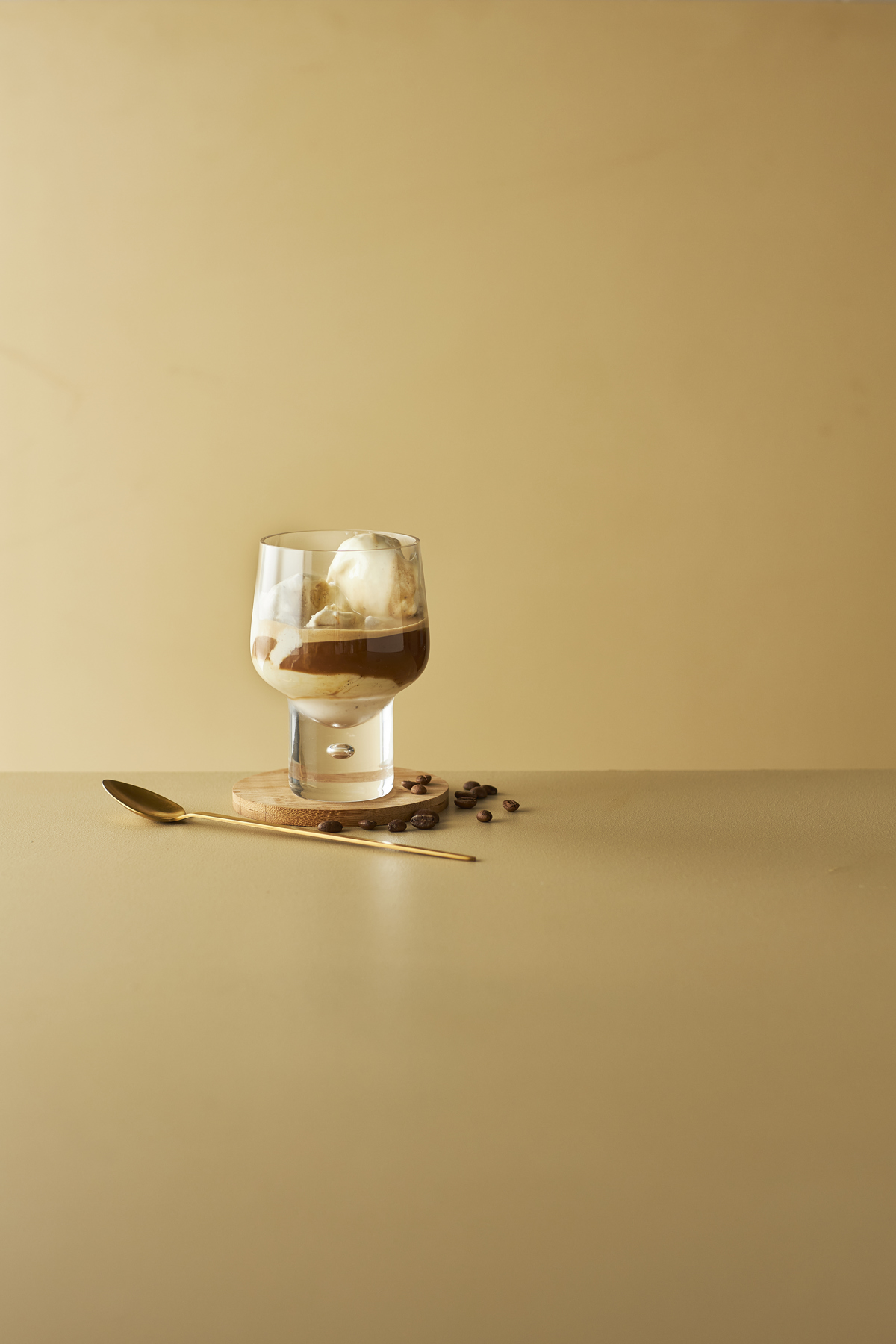 Recept på affogato med vit choklad | Odense Marcipan