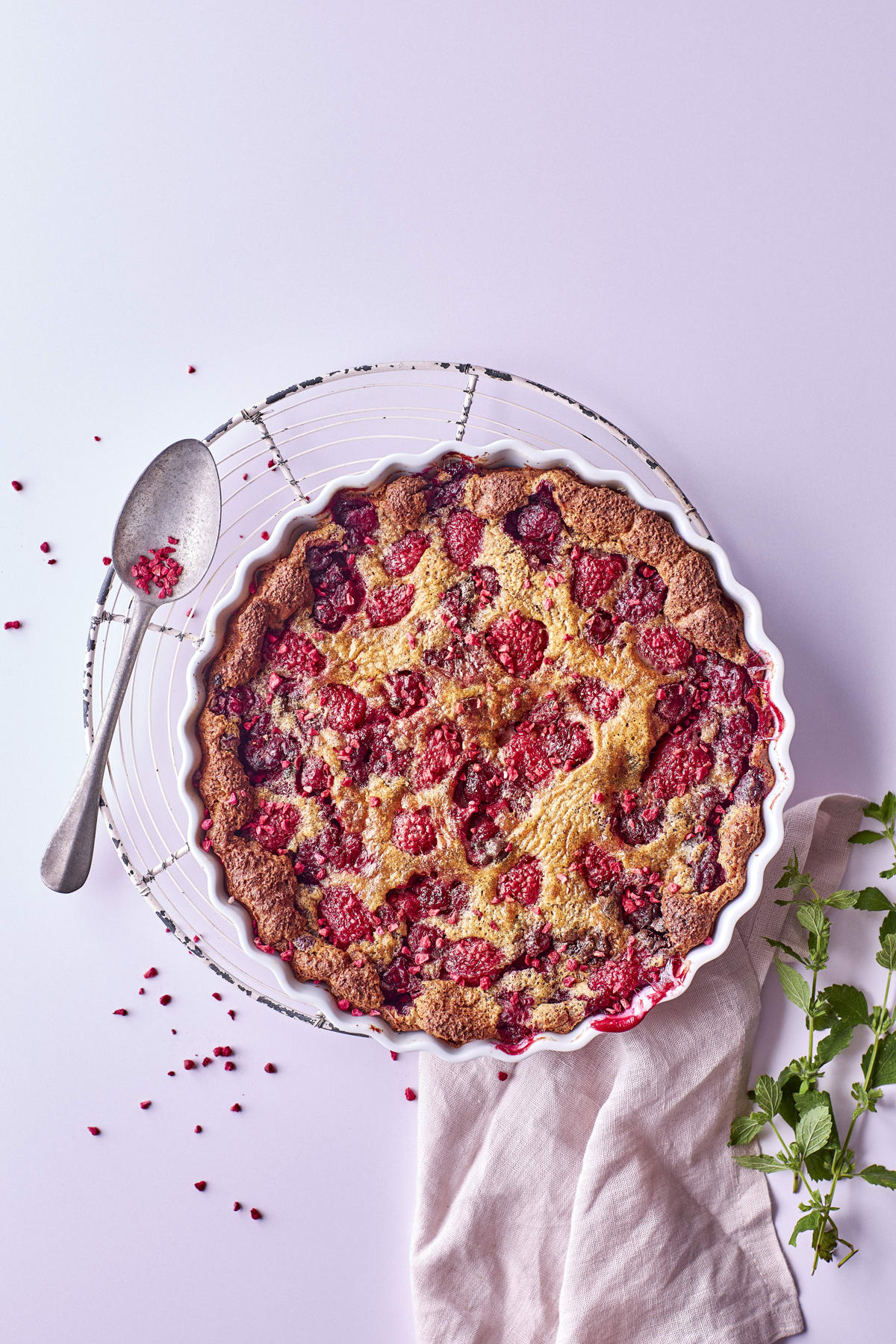 Recept på clafoutis med hallon och vit choklad | Odense Marcipan